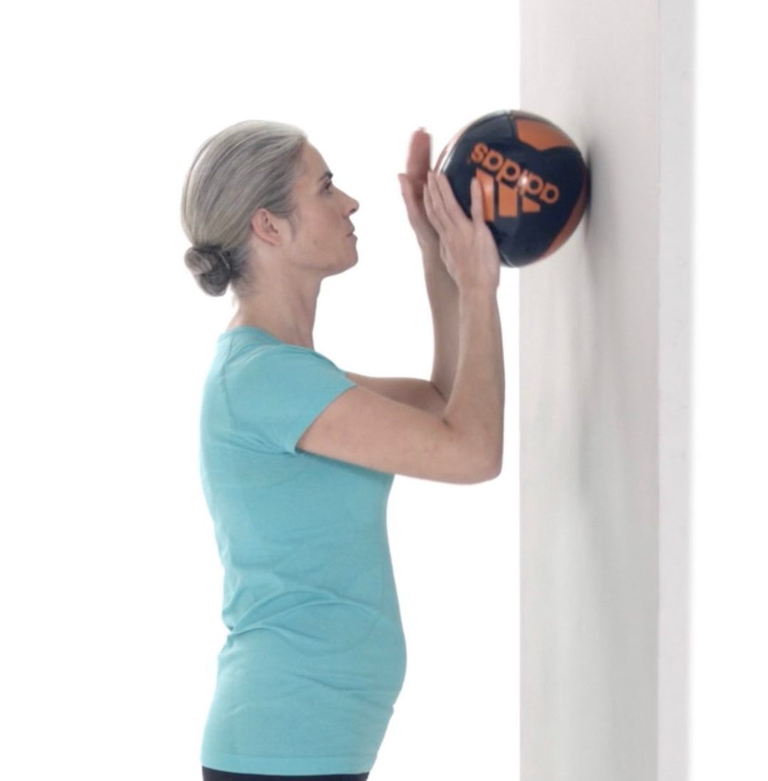 How to perform the Rolling Wall - Physitrack