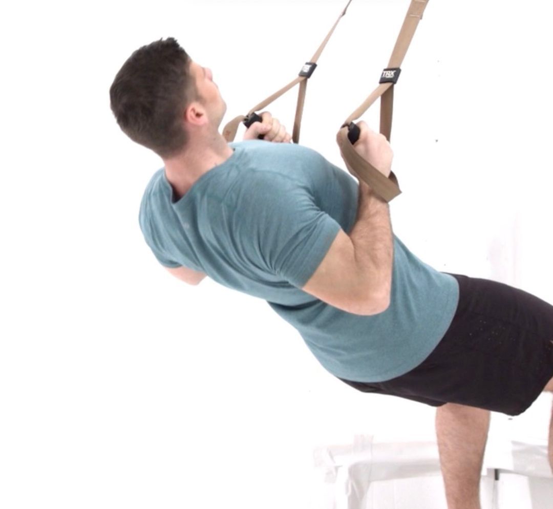 How to perform the Low Row - Physitrack