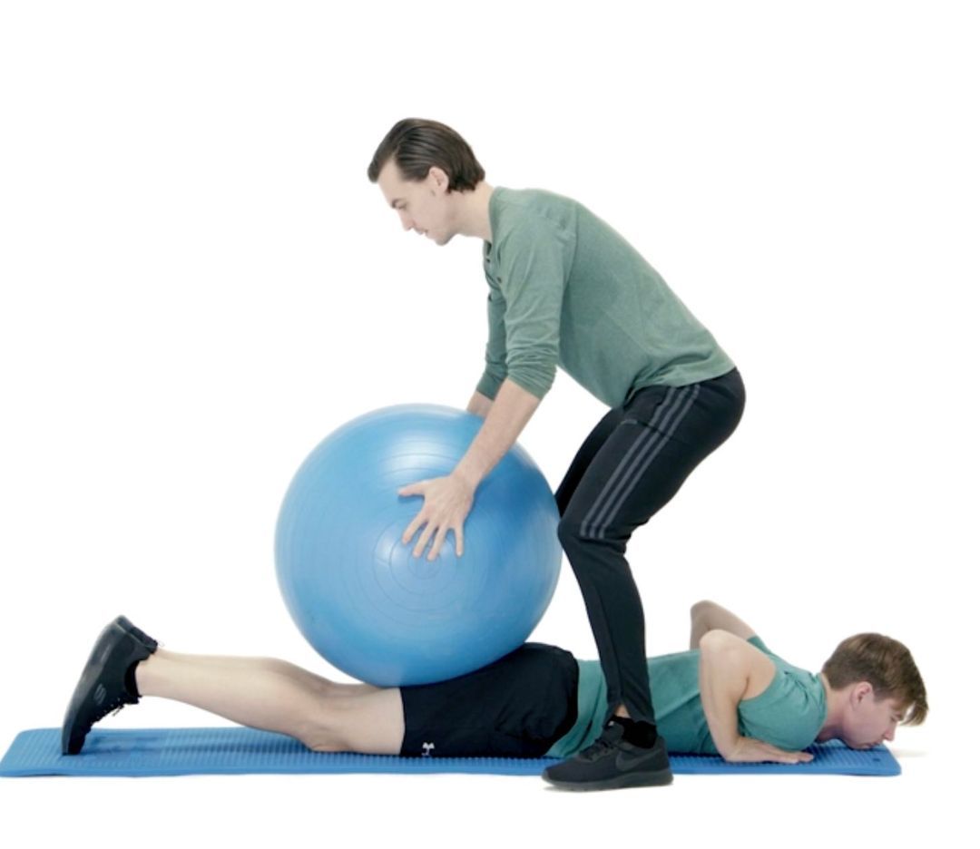 How to perform the Fast Kicks - Physitrack