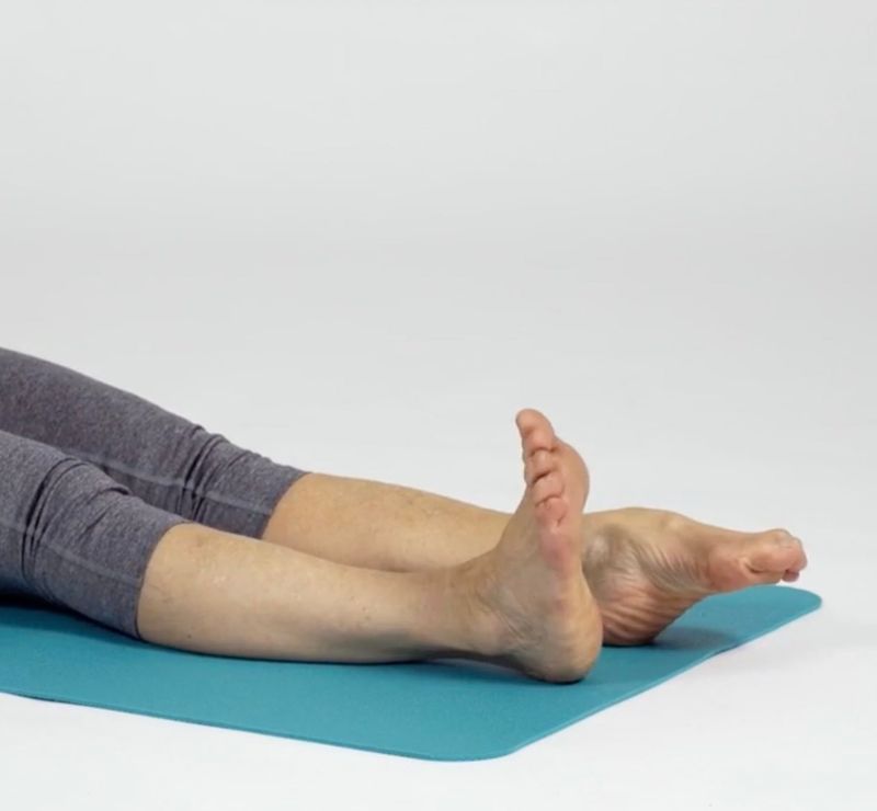 How to perform the Ankle Pumps - Physitrack