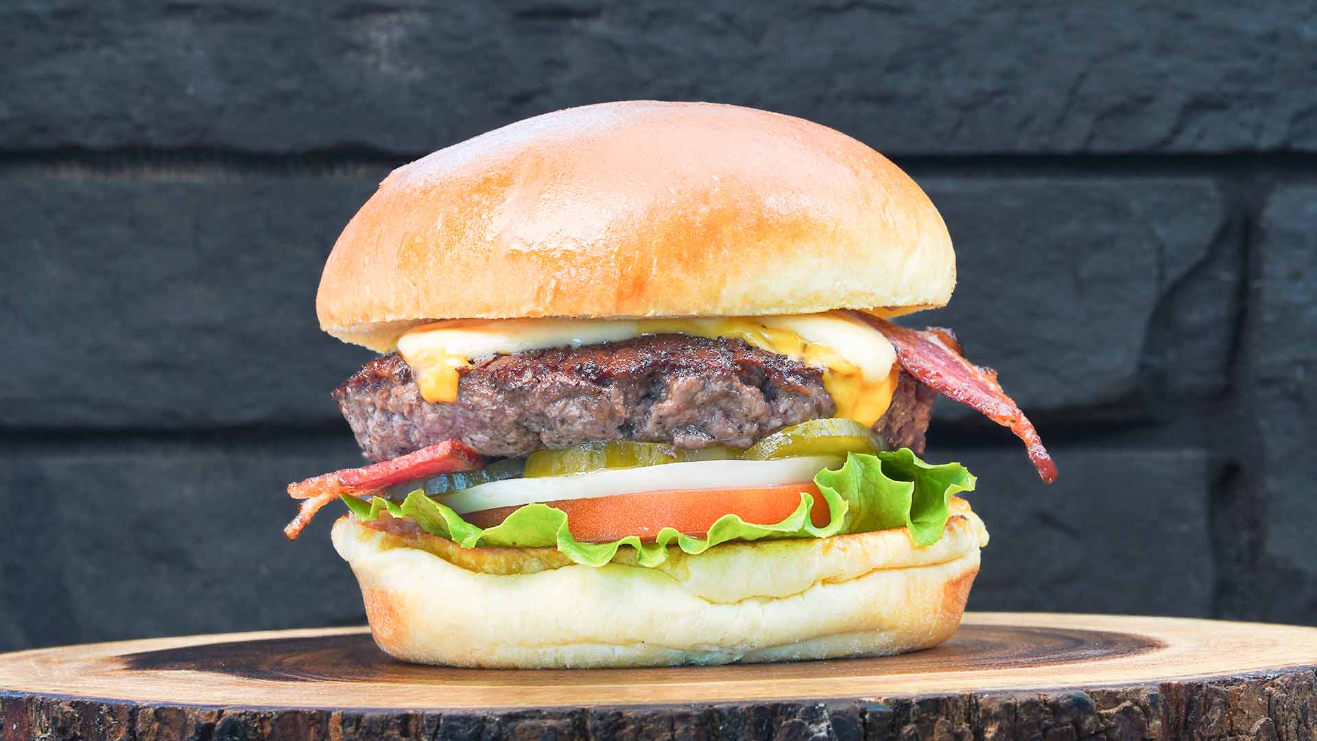 Gladiator Burger | Best Burgers & Steak Sandwiches