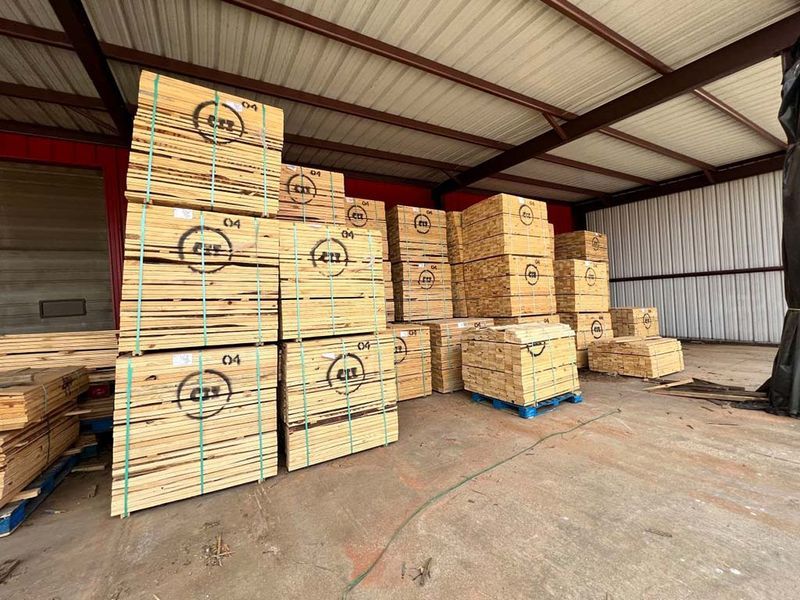 Southwest Missouri's Leader in Pallets | J&M Pallet Company