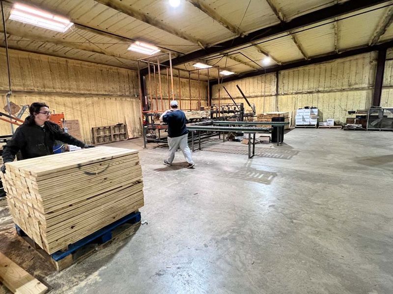 Southwest Missouri's Leader in Pallets | J&M Pallet Company
