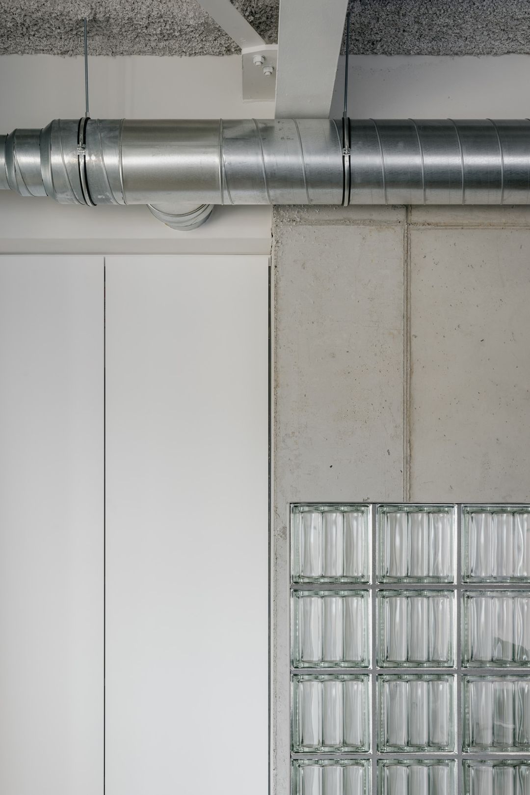 WE BARGE — CONTEKST