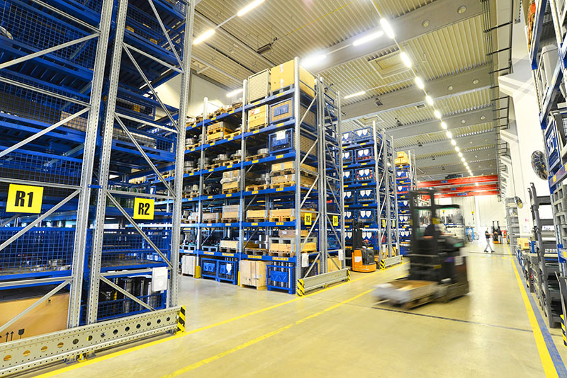 Mobile Industrial Shelving - Warehouse & Distribution Centers