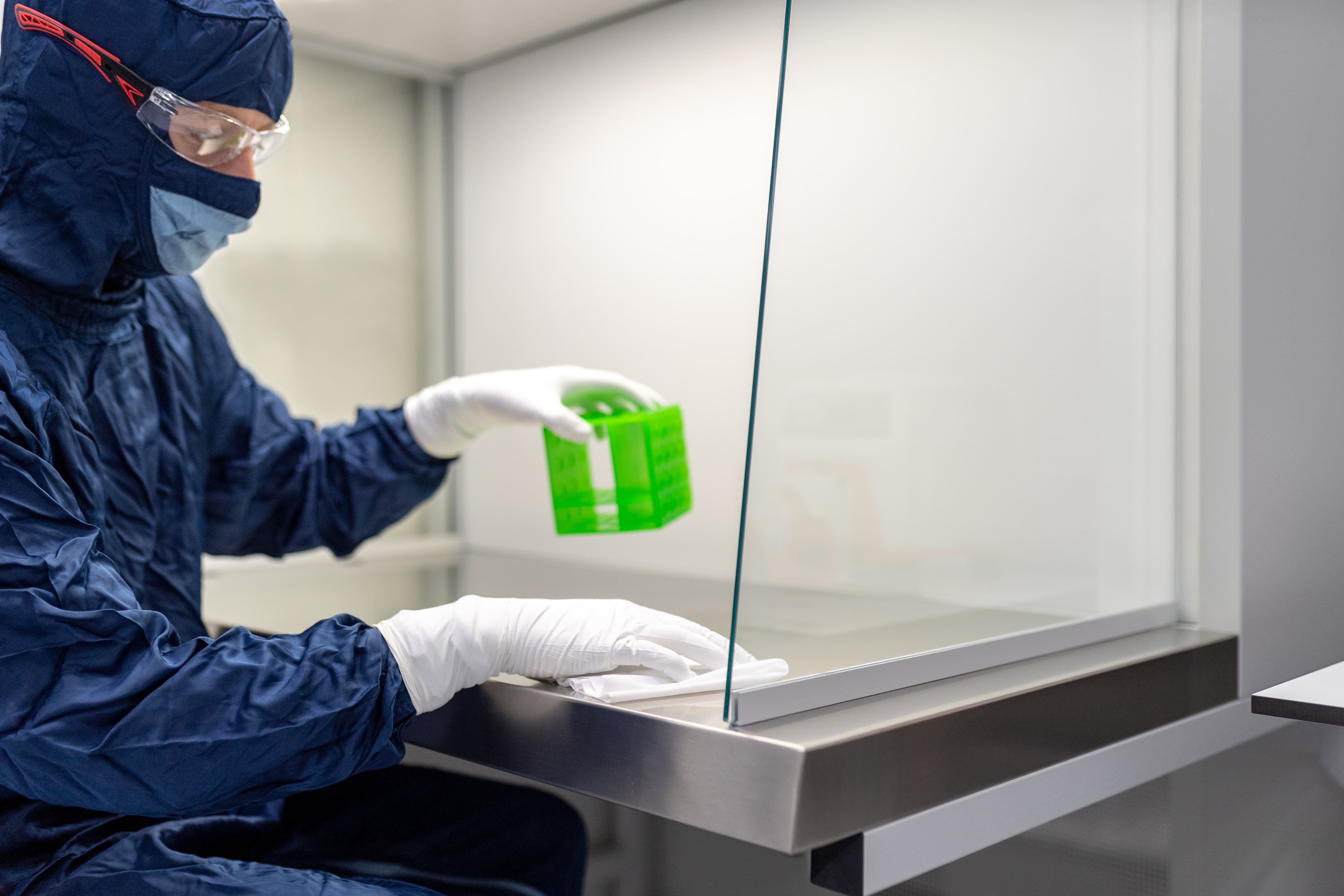 Understanding Laminar Flow in a Cleanroom | Instant Cleanroom Solutions