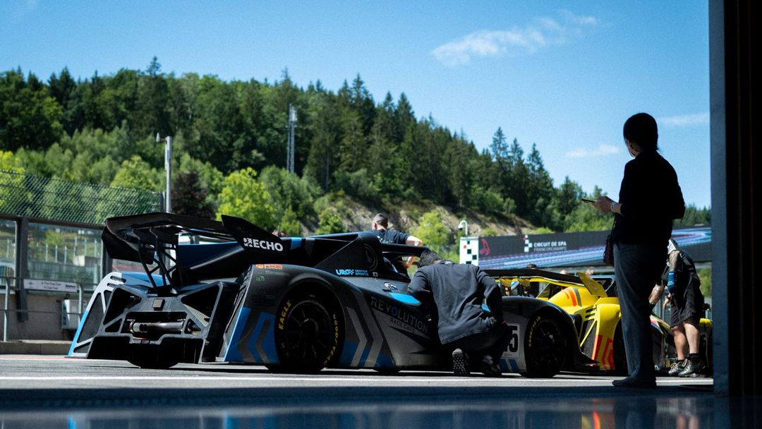 Revolution Race Cars