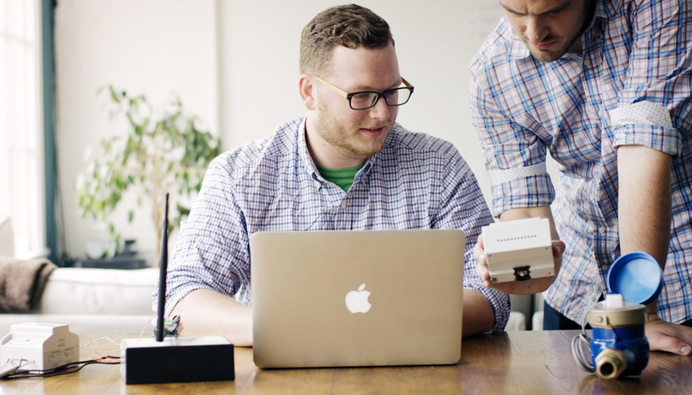 7 Reasons to Hire Product Development Experts