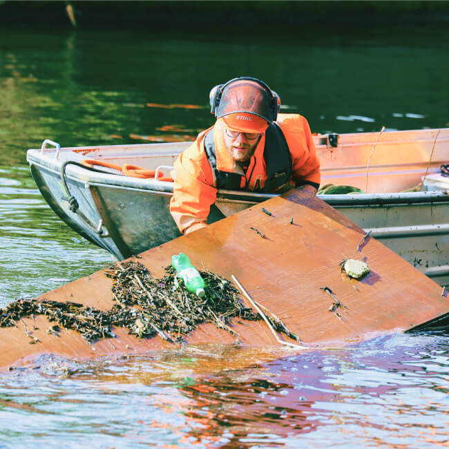 Reactive waterway maintenance