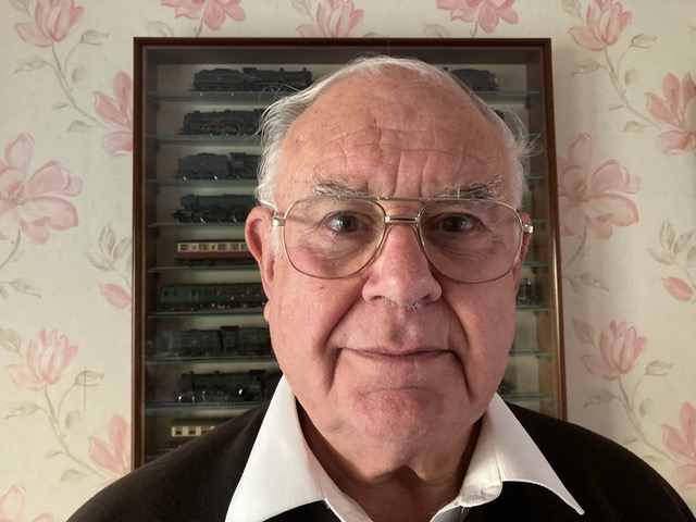 Alex Caulfield's Instagram, Twitter & Facebook on IDCrawl