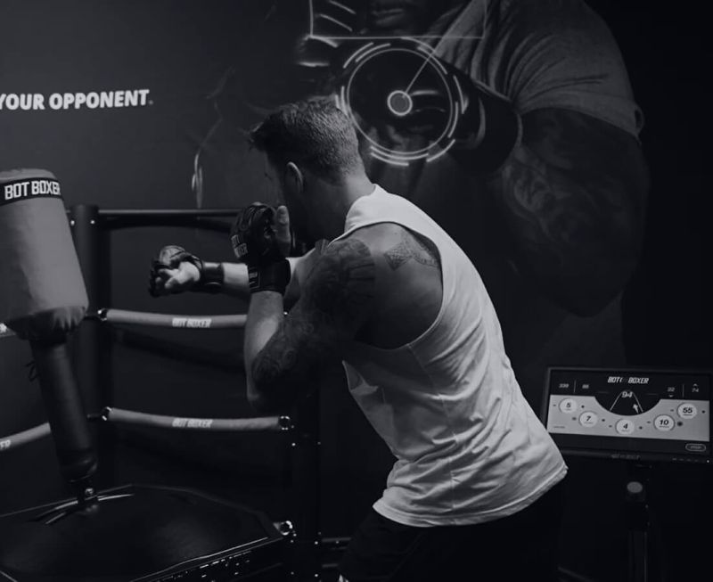BotBoxer | Smart Boxing Machine for an Ultimate Workout