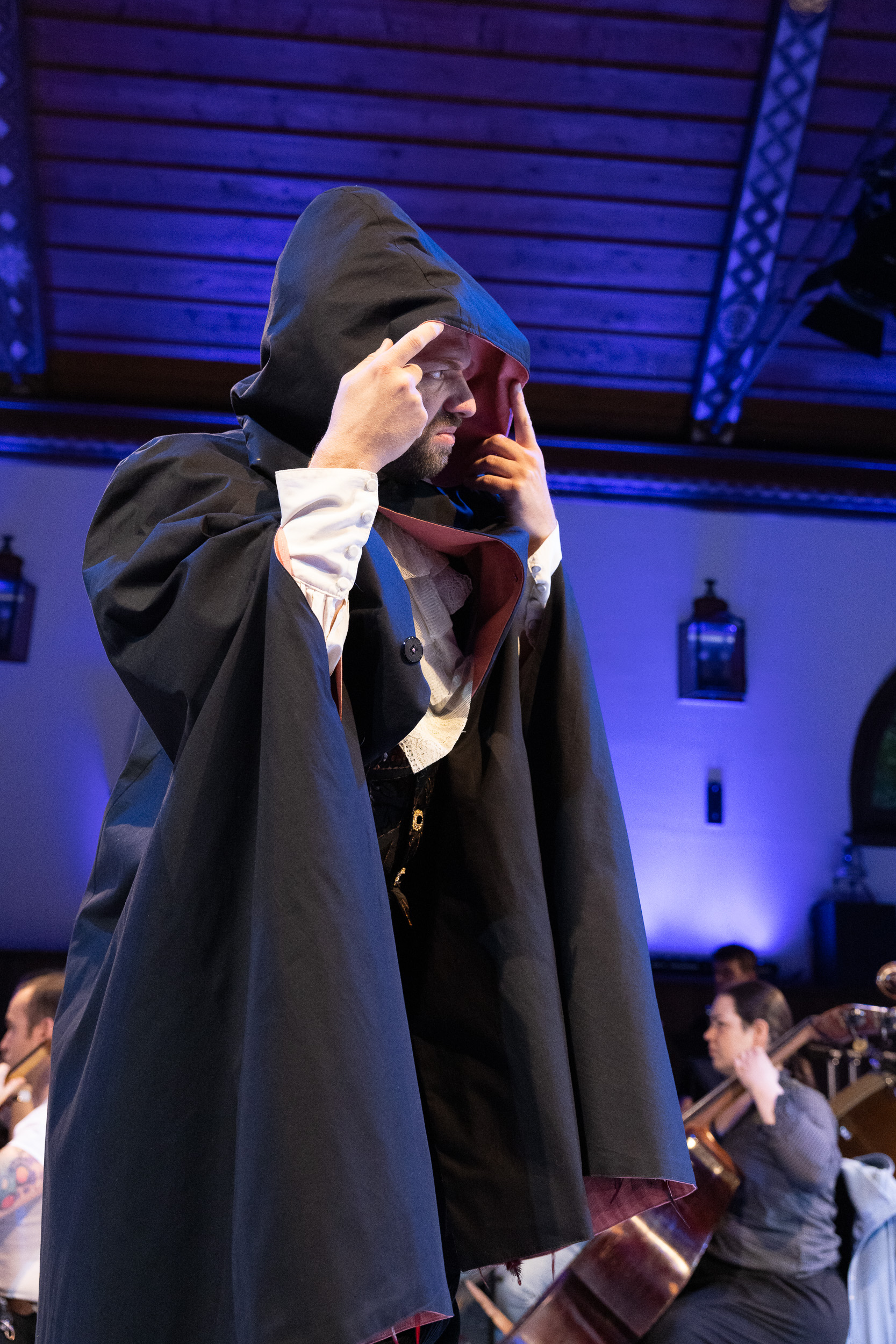 Gewandmeister Raphael B.