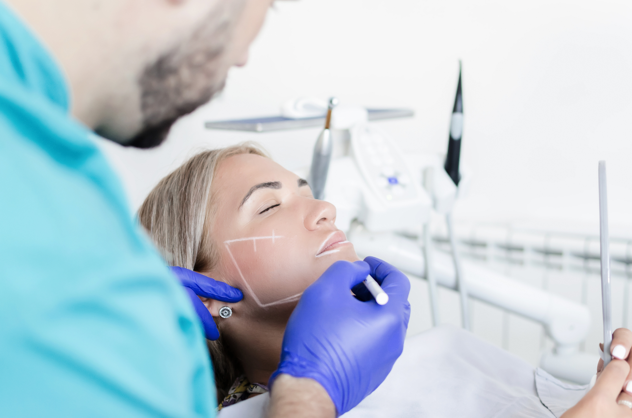 Aesthetics and cosmetic insurance for medical malpractice