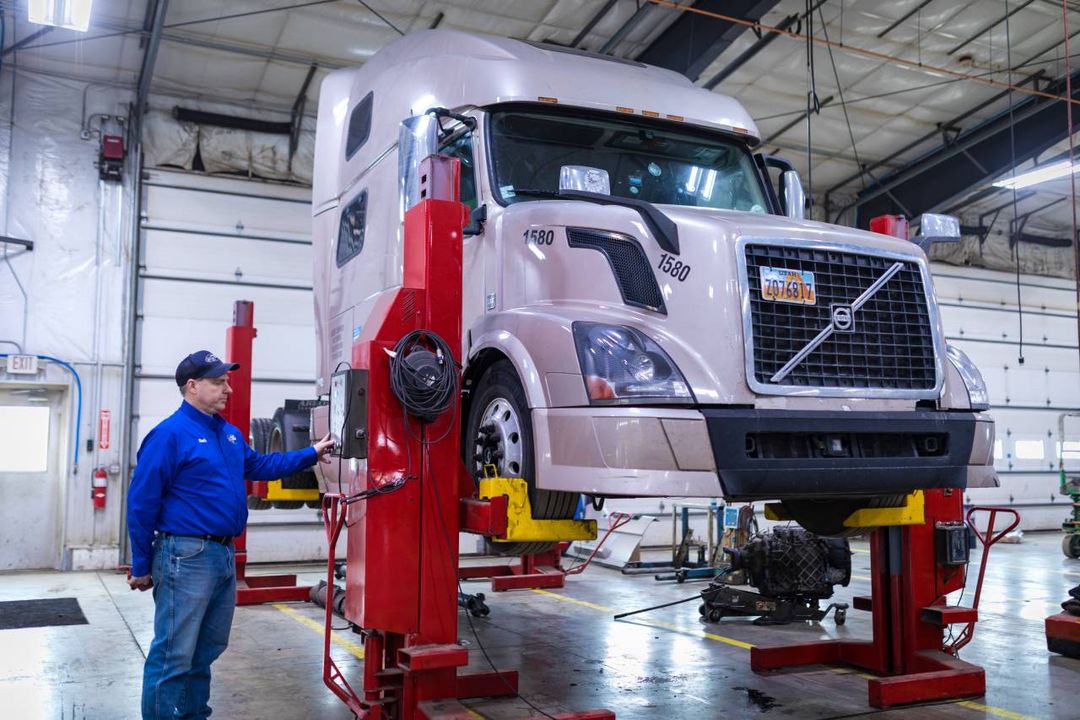#1 Heavy-Duty Truck & Auto Repair | Foothills Group