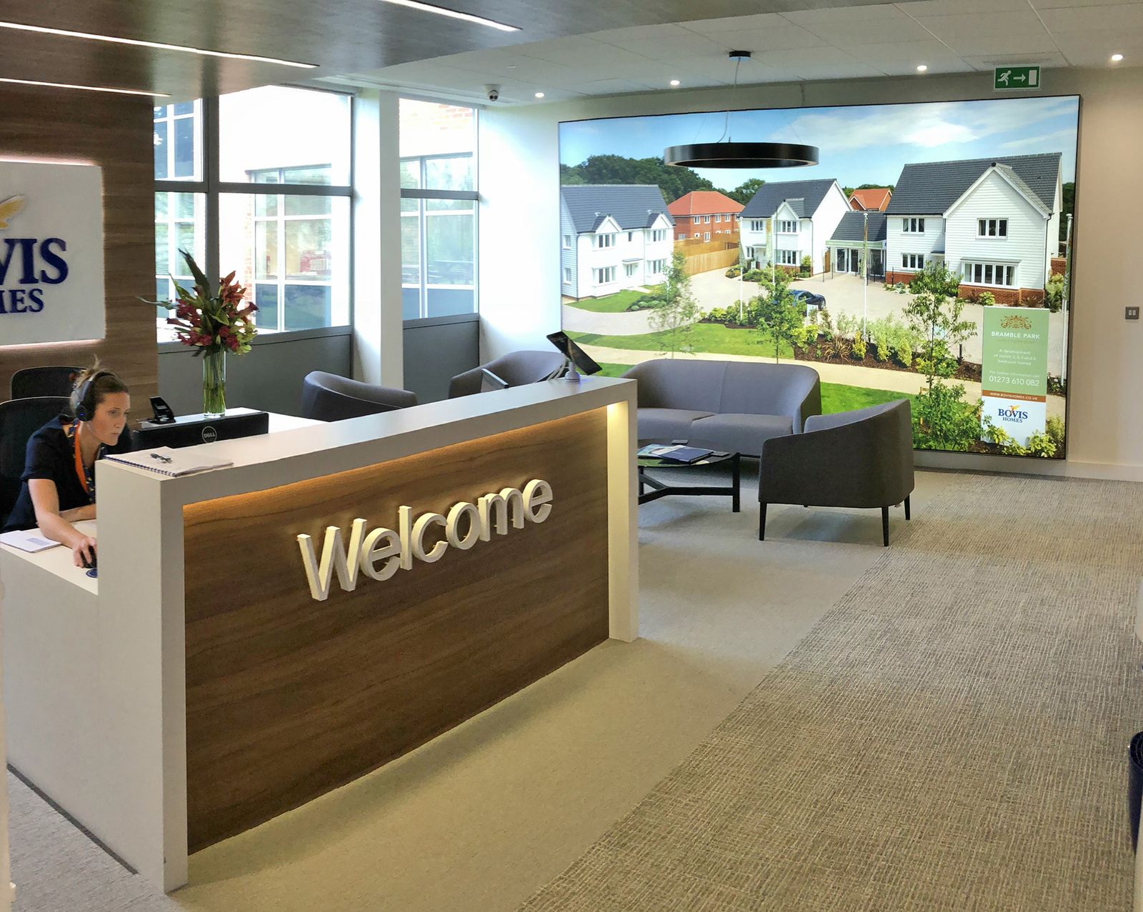 Curve Workplaces
