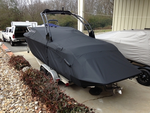 Avalon (hard top) pontoon enclosure | Featured | Craig's Marine Canvas