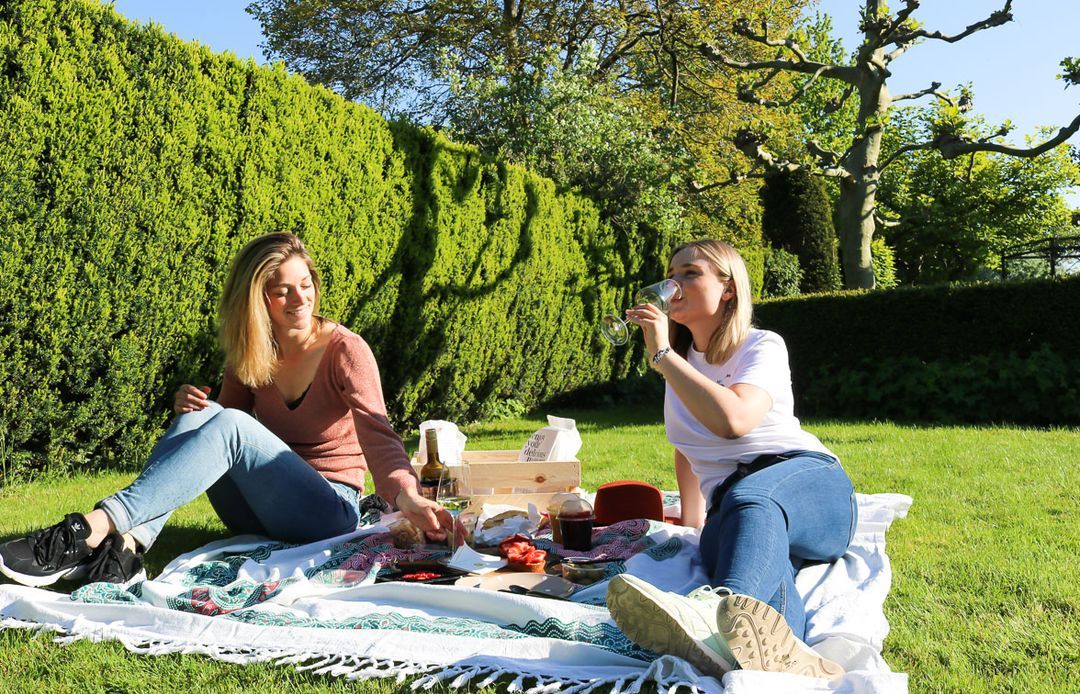 Liefs uit Limburg - Zomerse tuin picknick
