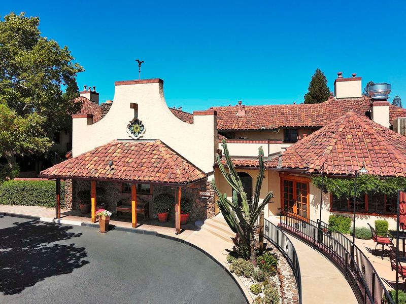 Rancho Caymus Inn