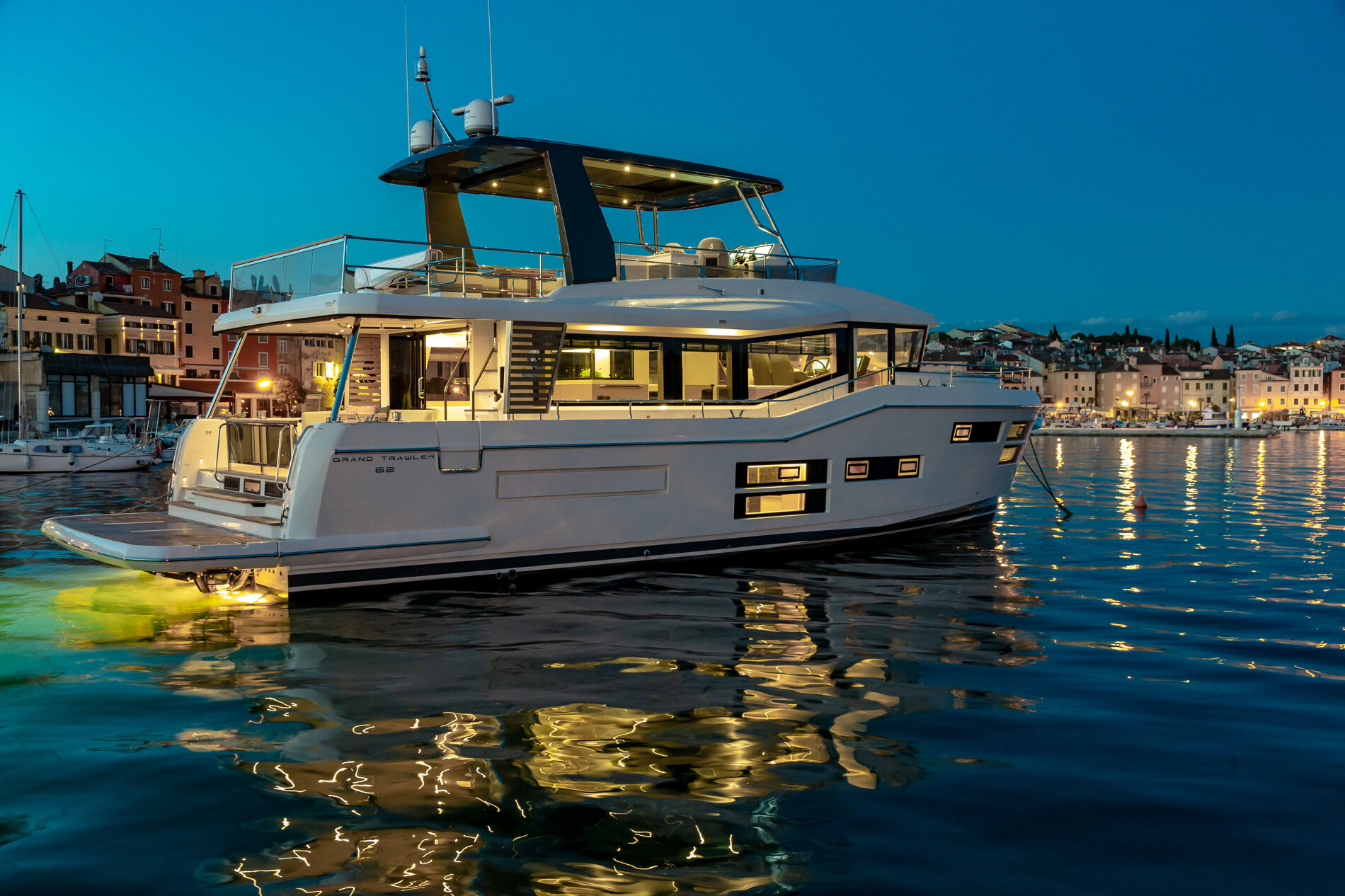Sundance Marine | Luxury Boats | Sandringham, Melbourne | Beneteau ...