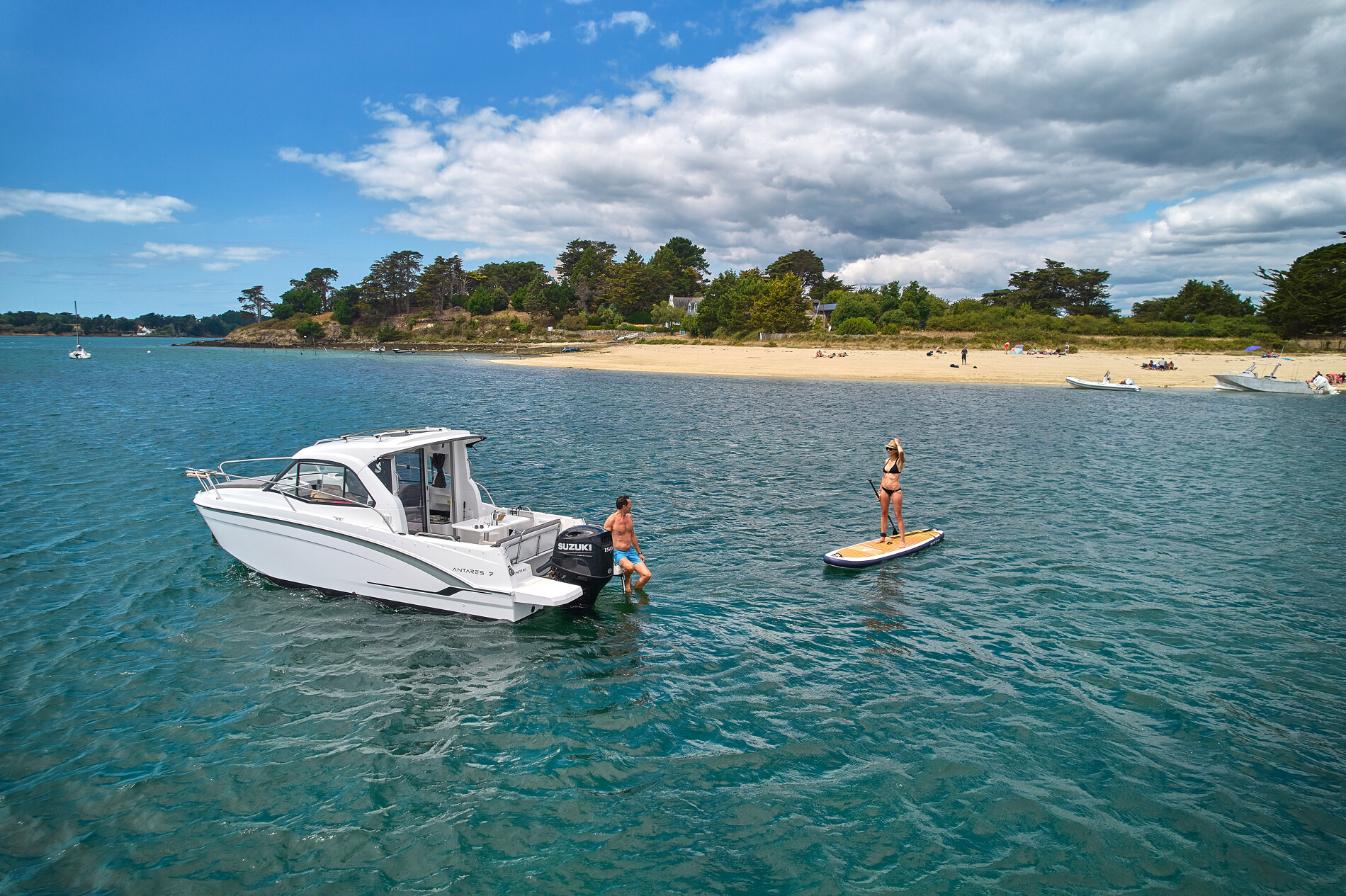 Sundance Marine | Luxury Boats | Sandringham, Melbourne | Antares 7