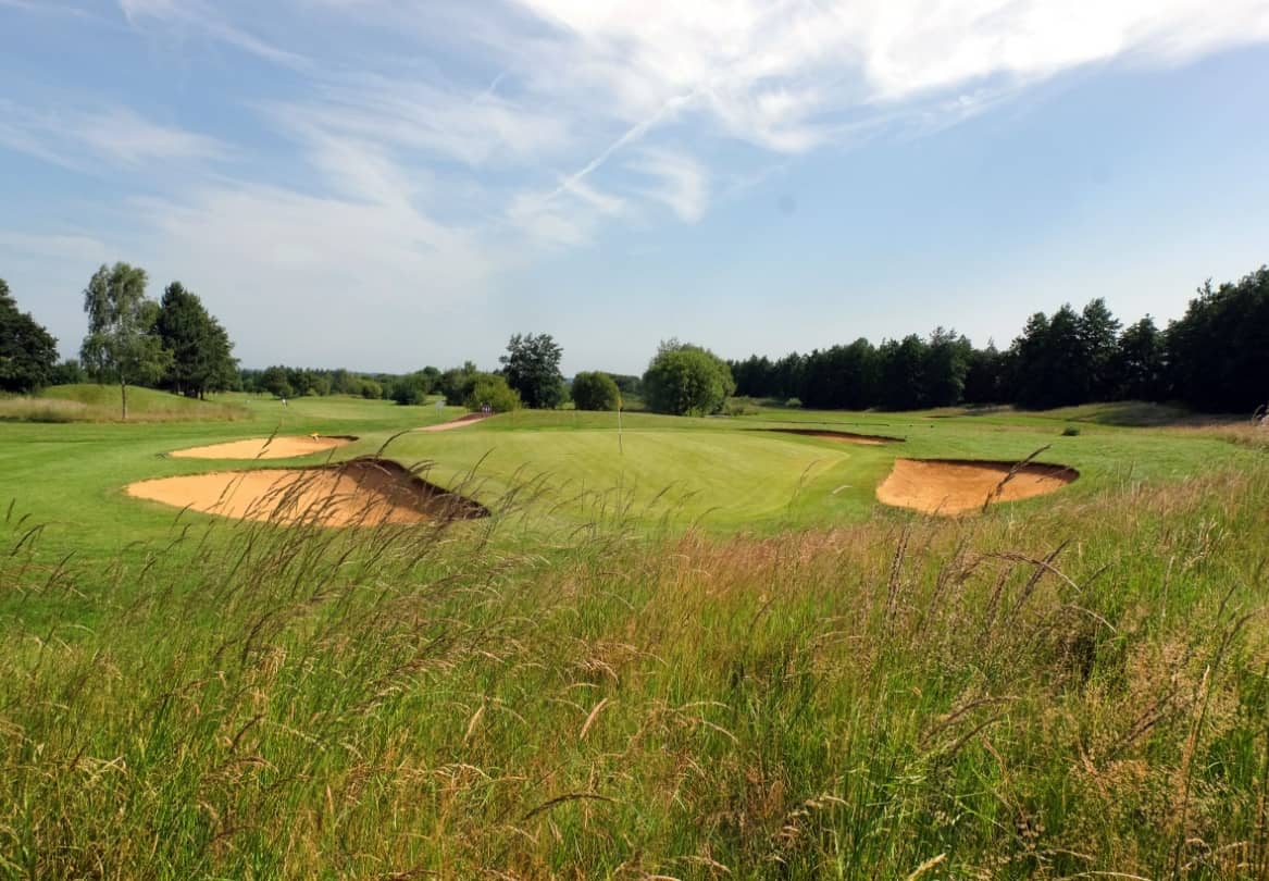 About Crane Valley - Golf Club in Dorset