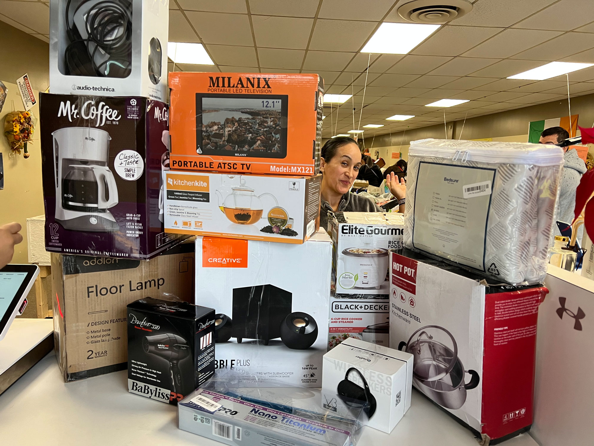 BinCredible Deals: Bin discount store