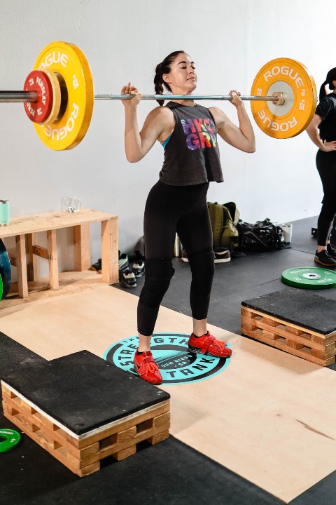 Beginner Weightlifting Classes - The Strength Tank