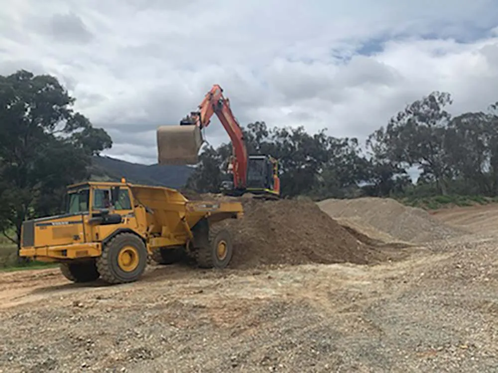 Neil Wood Earthmoving | Tamworth NSW