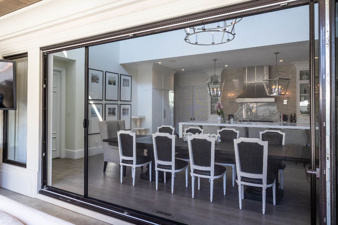 Retractable Screen Systems & Manufacturers | Mirage Screen Systems