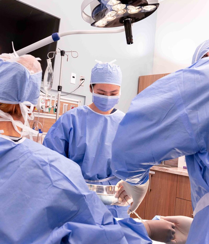 Gowns & Apparel - Products | PRIMED Medical Products, Inc.