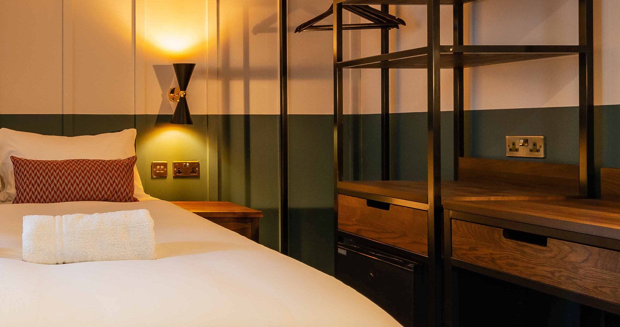 Pride of Paddington | Rooms