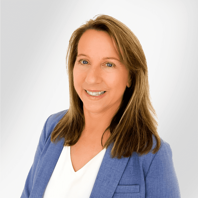 Holley Holland | About us