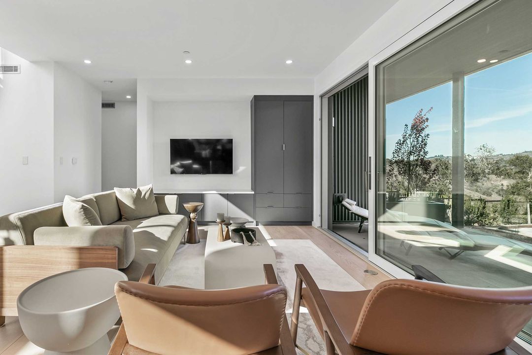 Catalog of Pre-Designed Fully-Finished Homes | DVELE