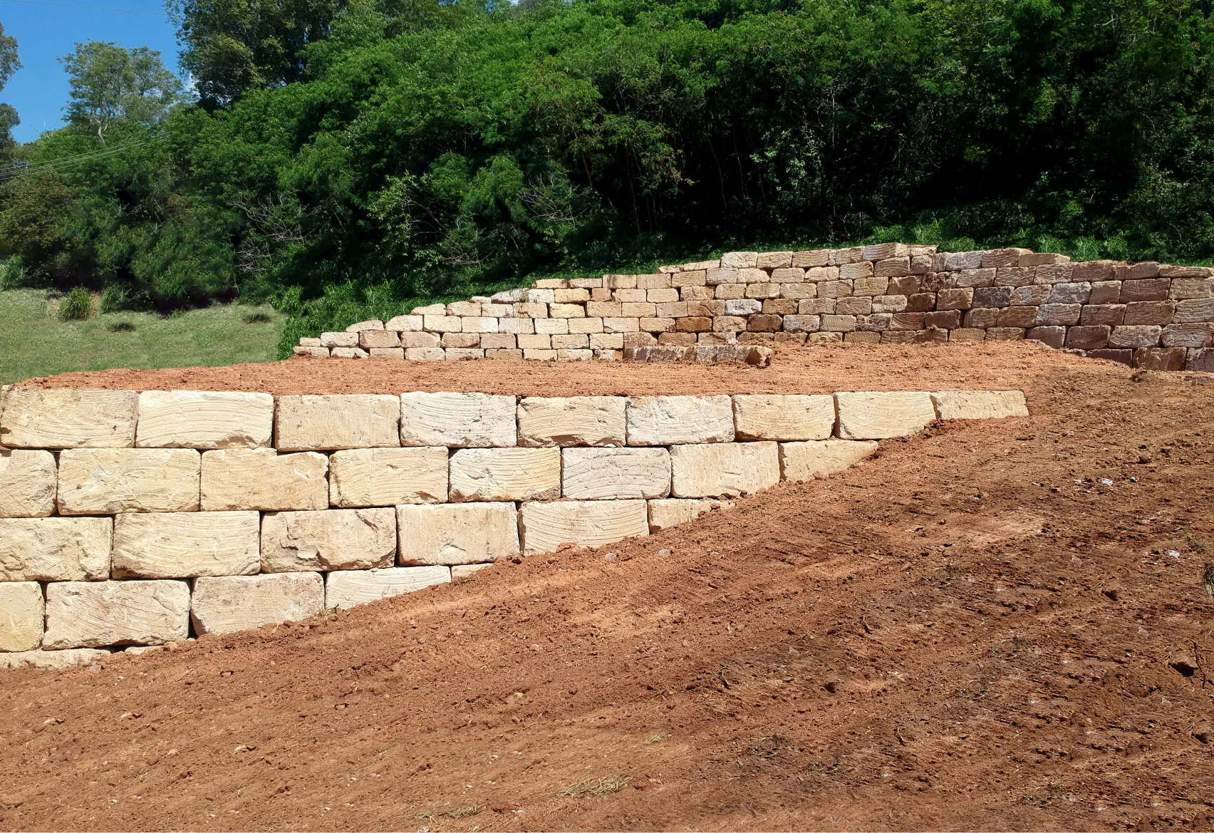 Sandstone Retaining Wall Construction Specialists