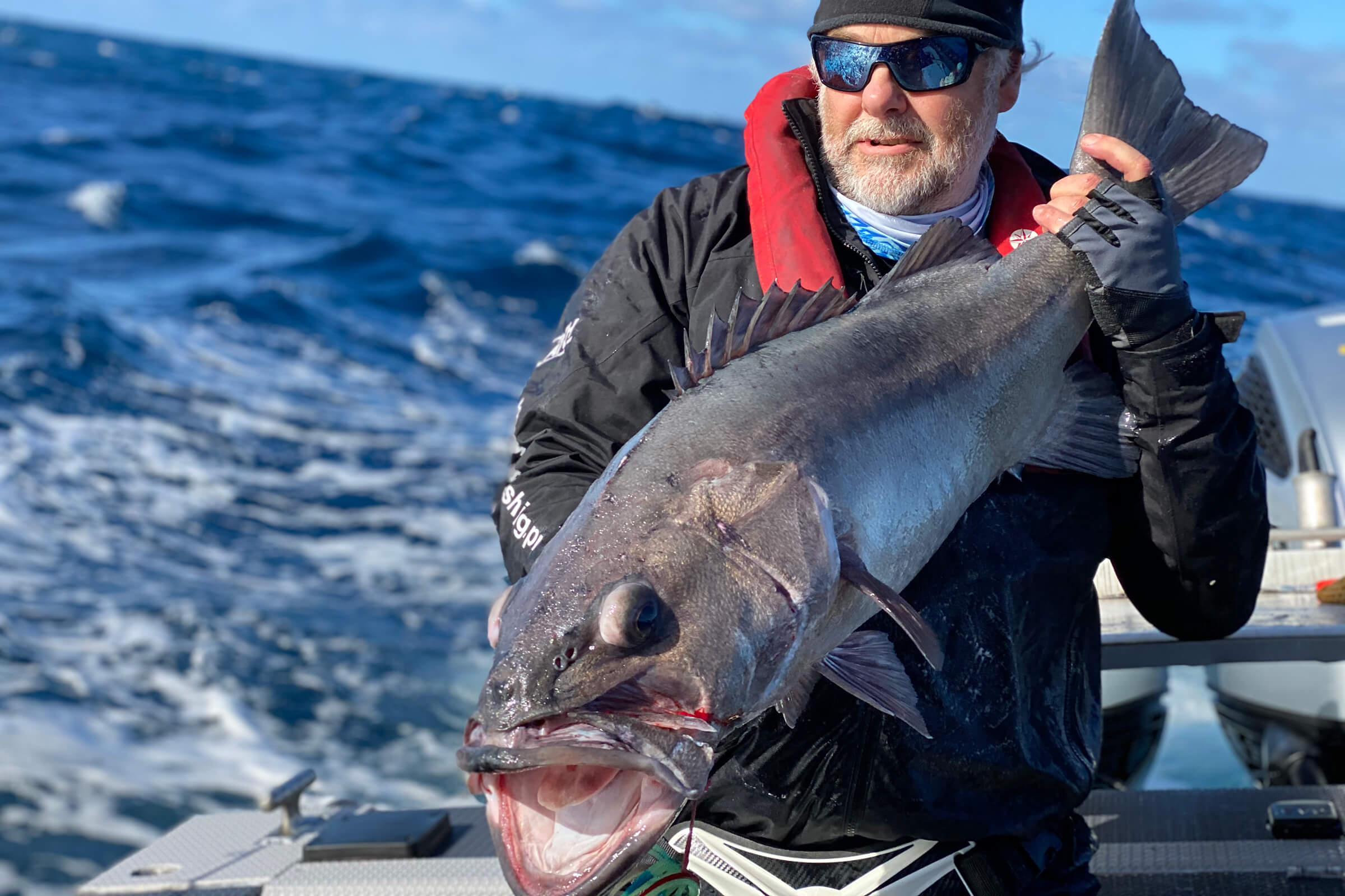 Deepwater fishing for hapuku, bass and bluenose. Pete Lamb Special - NZ ...