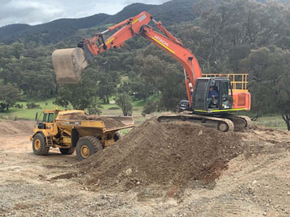 Neil Wood Earthmoving