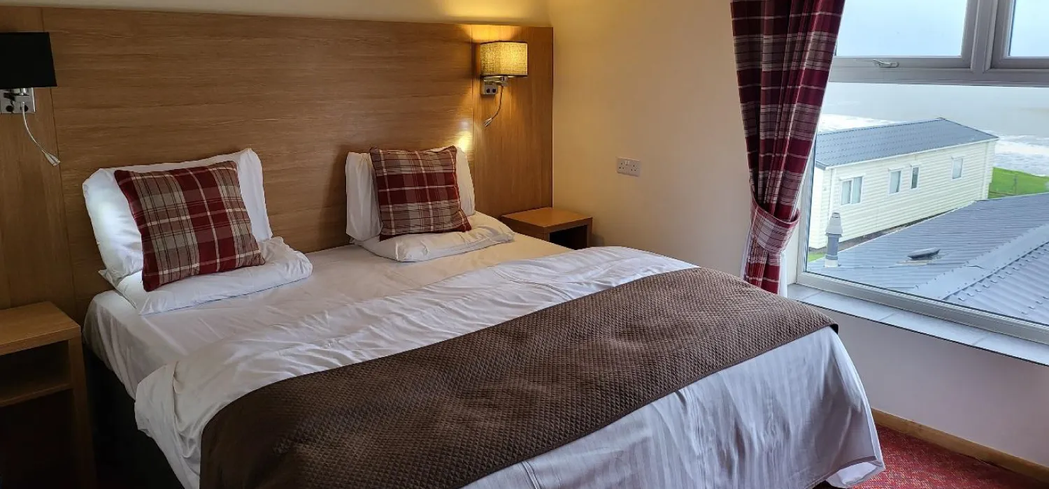 Cliff Top Inn Hotel at Castaways Holiday Park