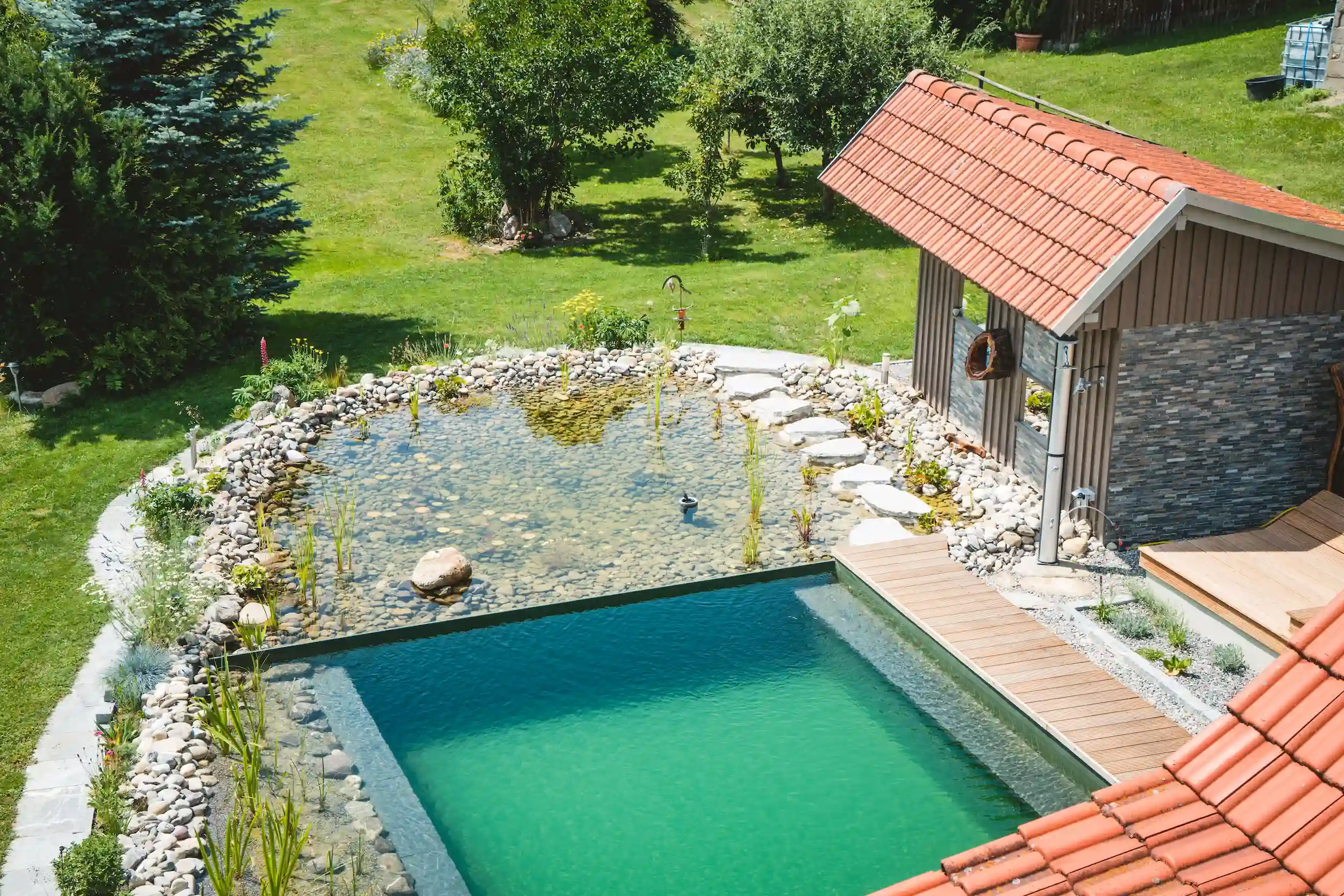 Schwimmteiche: Nutzen Sie unsere Expertise für Ihr Projekt