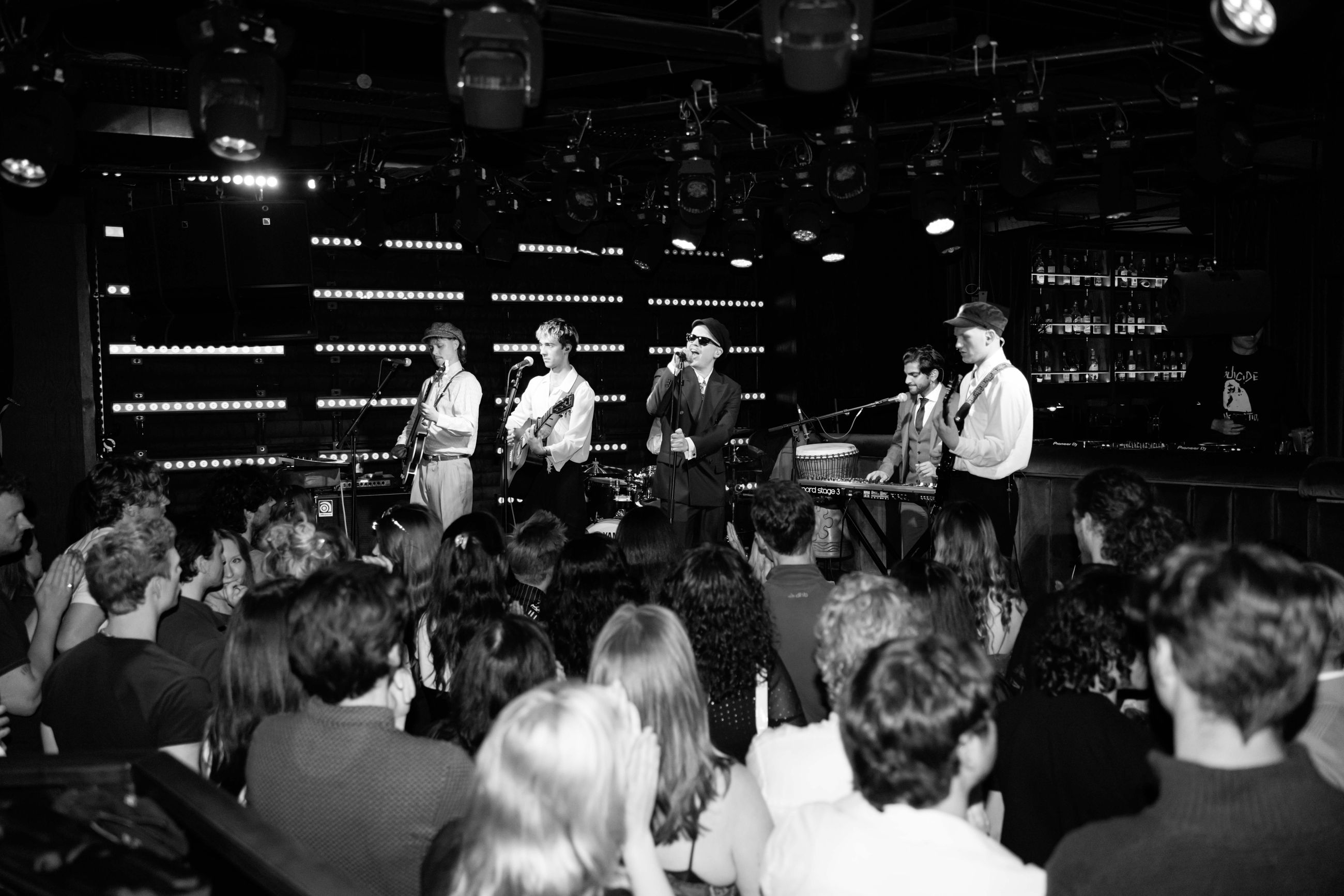 STEREO | Mix of Music, Cocktails & Dining | Covent Garden London