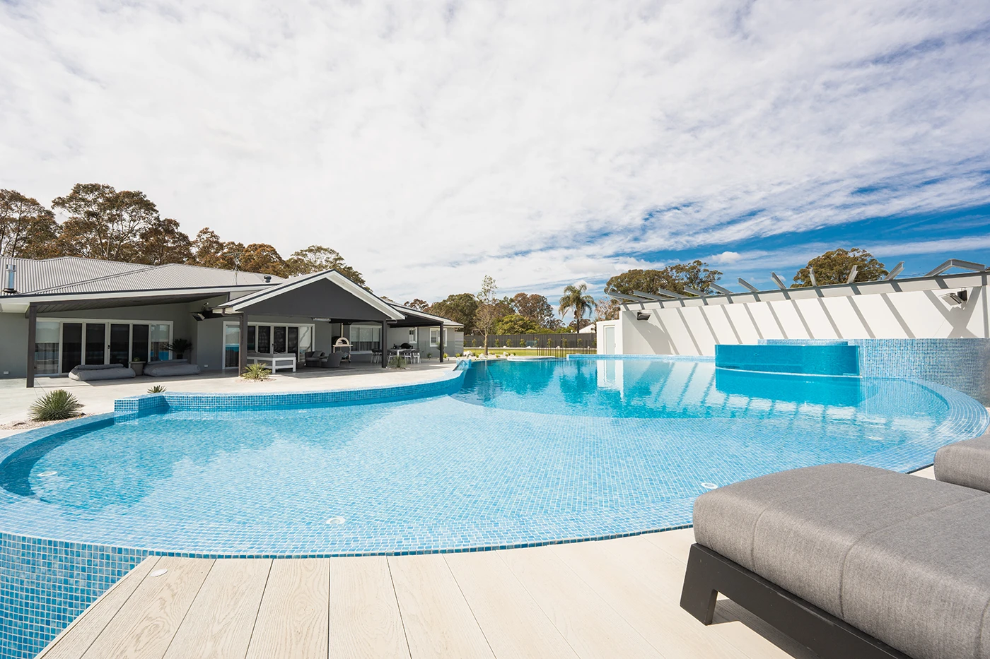 Transform Pools and Spas | National Award-Winning Luxury Pool and Spa Builders