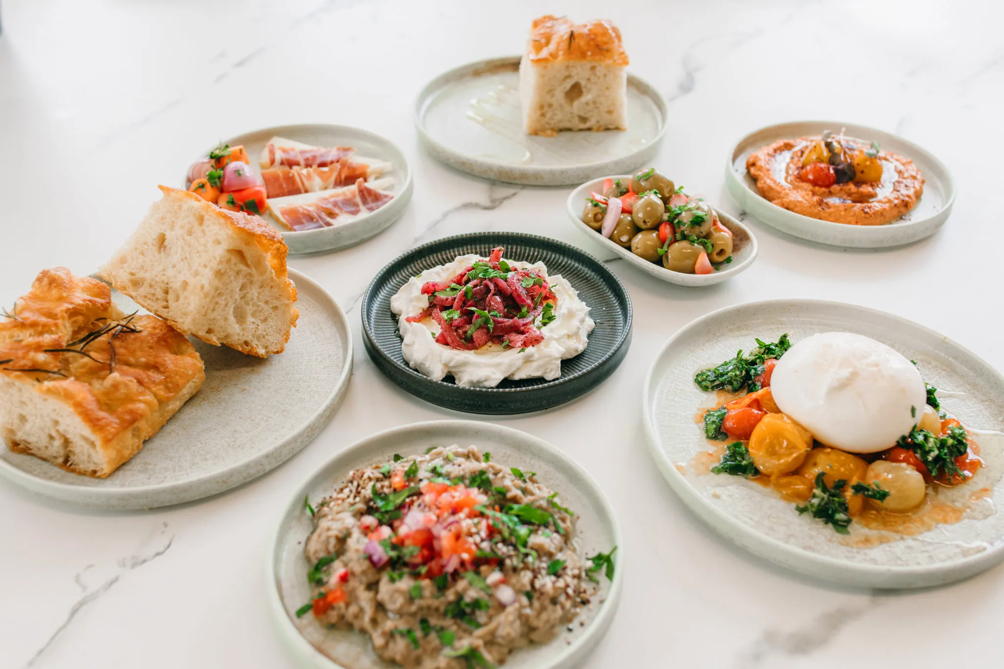 Lovelife • Restaurant & Cafe