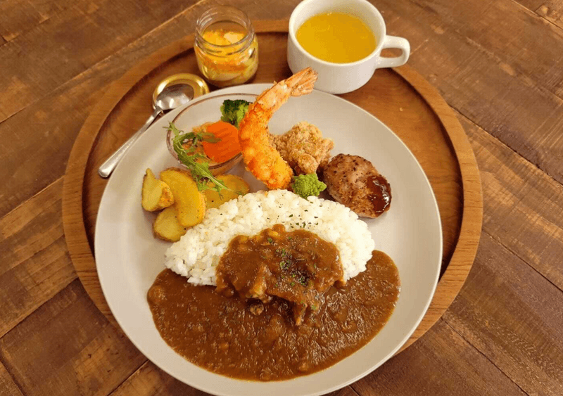 ZELKOVA CAFE | ゼルコバカフェ大東