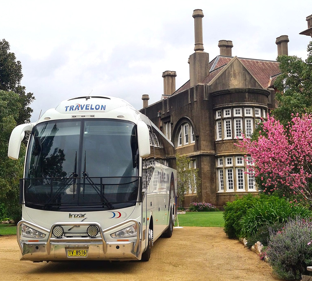 Travelon Coaches | Experienced tour coaches
