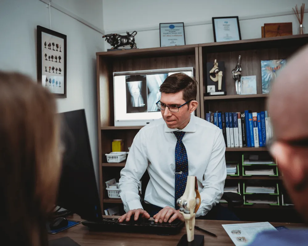 Meet Max - Leibenson Specialist Clinic | Tamworth NSW