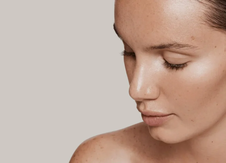 Sleek and Bold Visual Style for Hair & Skin Beauty-Centric Provider ...