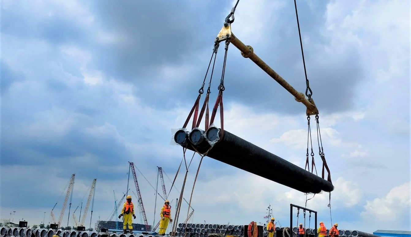 PT Total Movements Overcomes Adversity, Safely Transports 16,0000 Tons ...