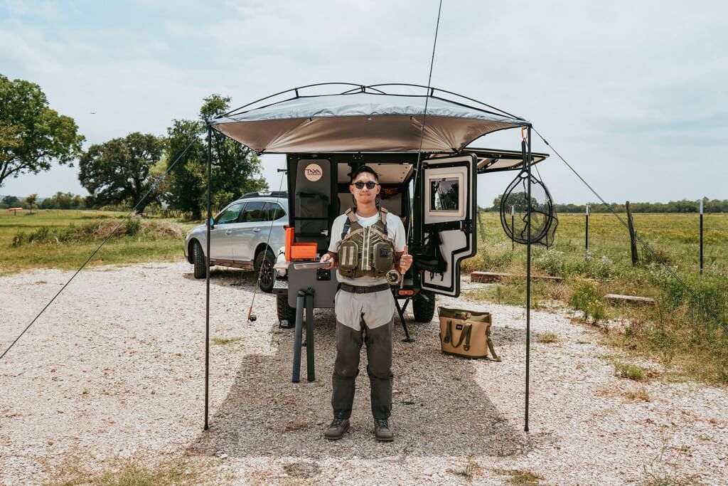 MoonShade • The simple portable awning for RVs