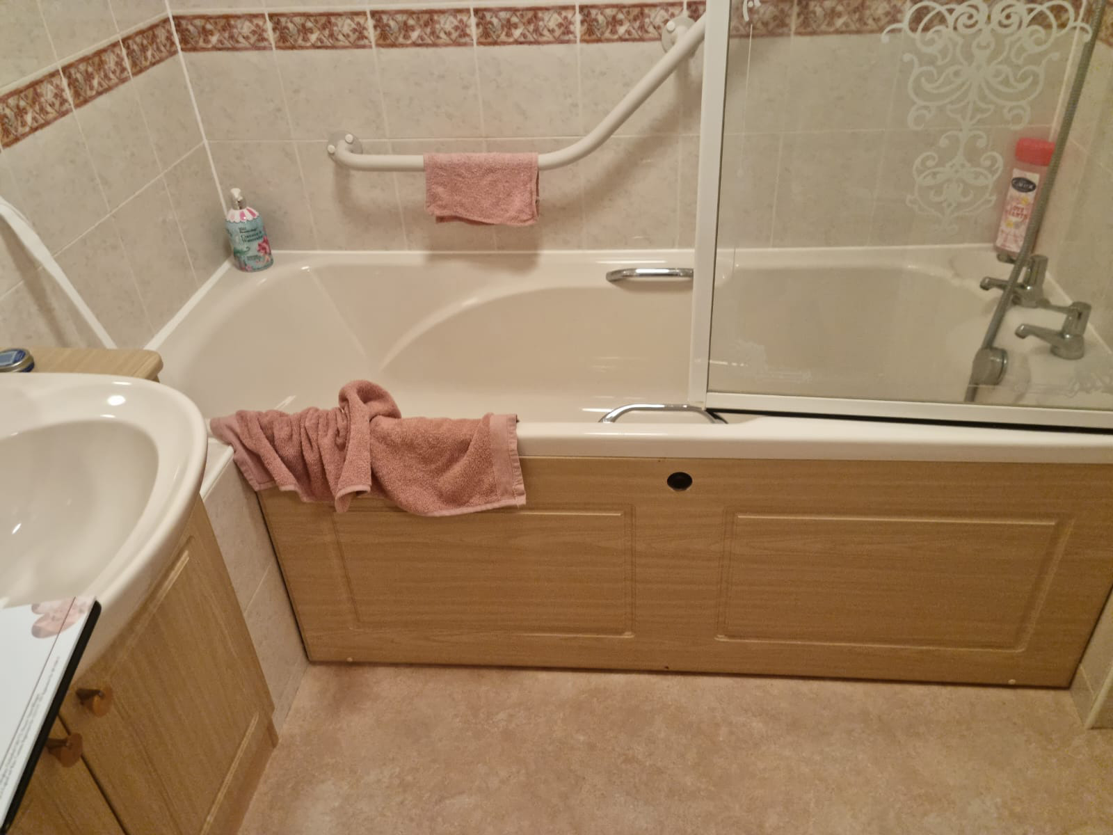 Easy Access Showers - Just Easy Bathing Ltd