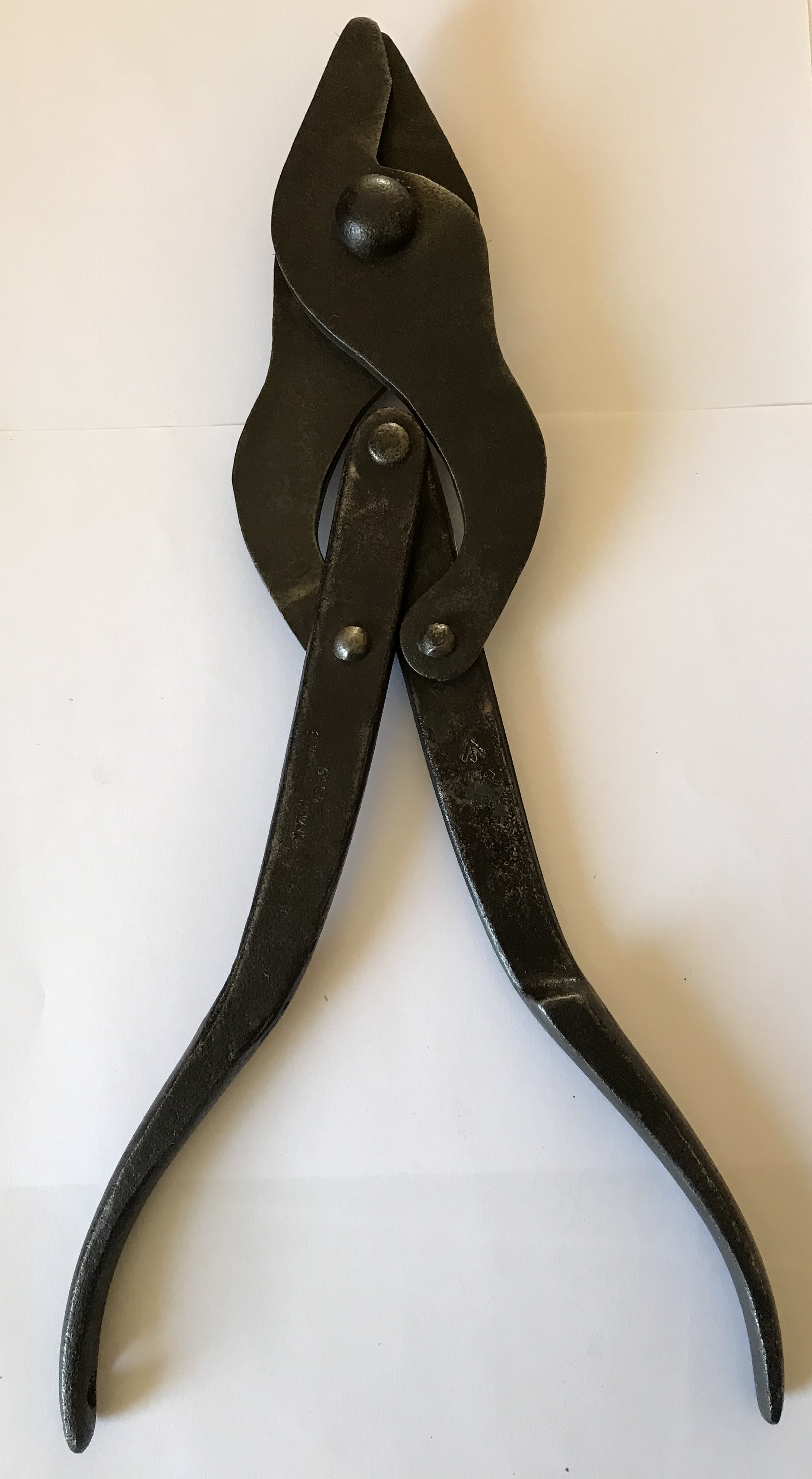 WW2 1940 Dated British Army Wire Cutters