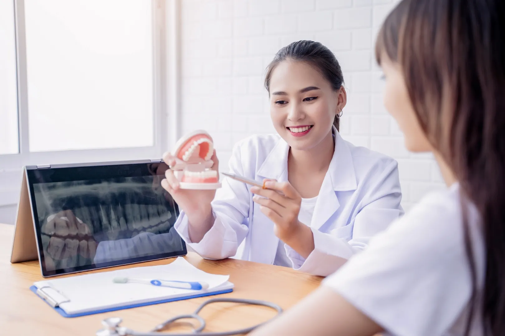Restorative Periodontist In San Diego | Gums by Gohel